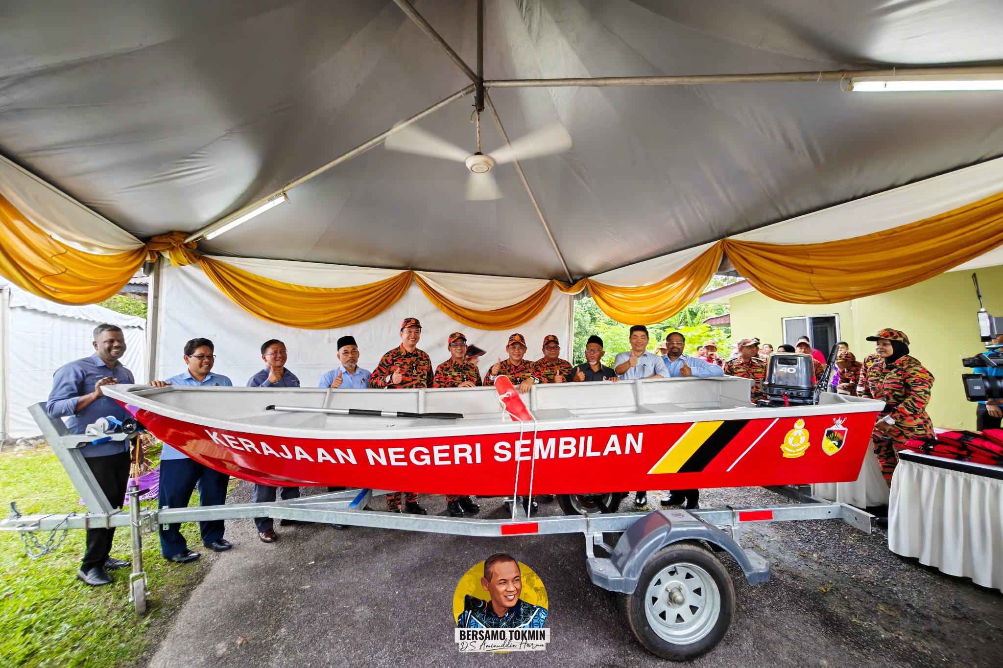 Jabatan Bomba dan Penyelamat NS terima tiga buah bot daripada Aminuddin ...