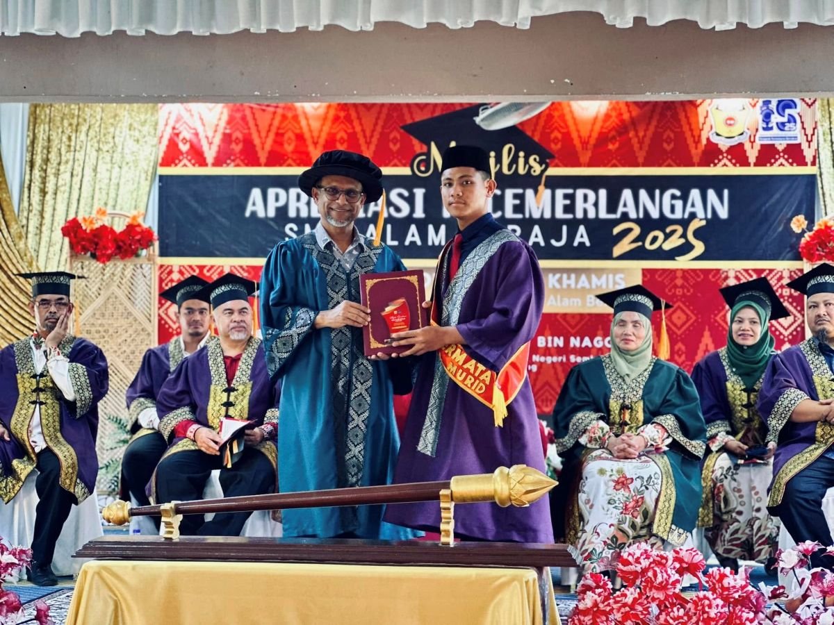Majlis Graduasi hargai usaha gigih pelajar menuntut ilmu – Negeri Kita